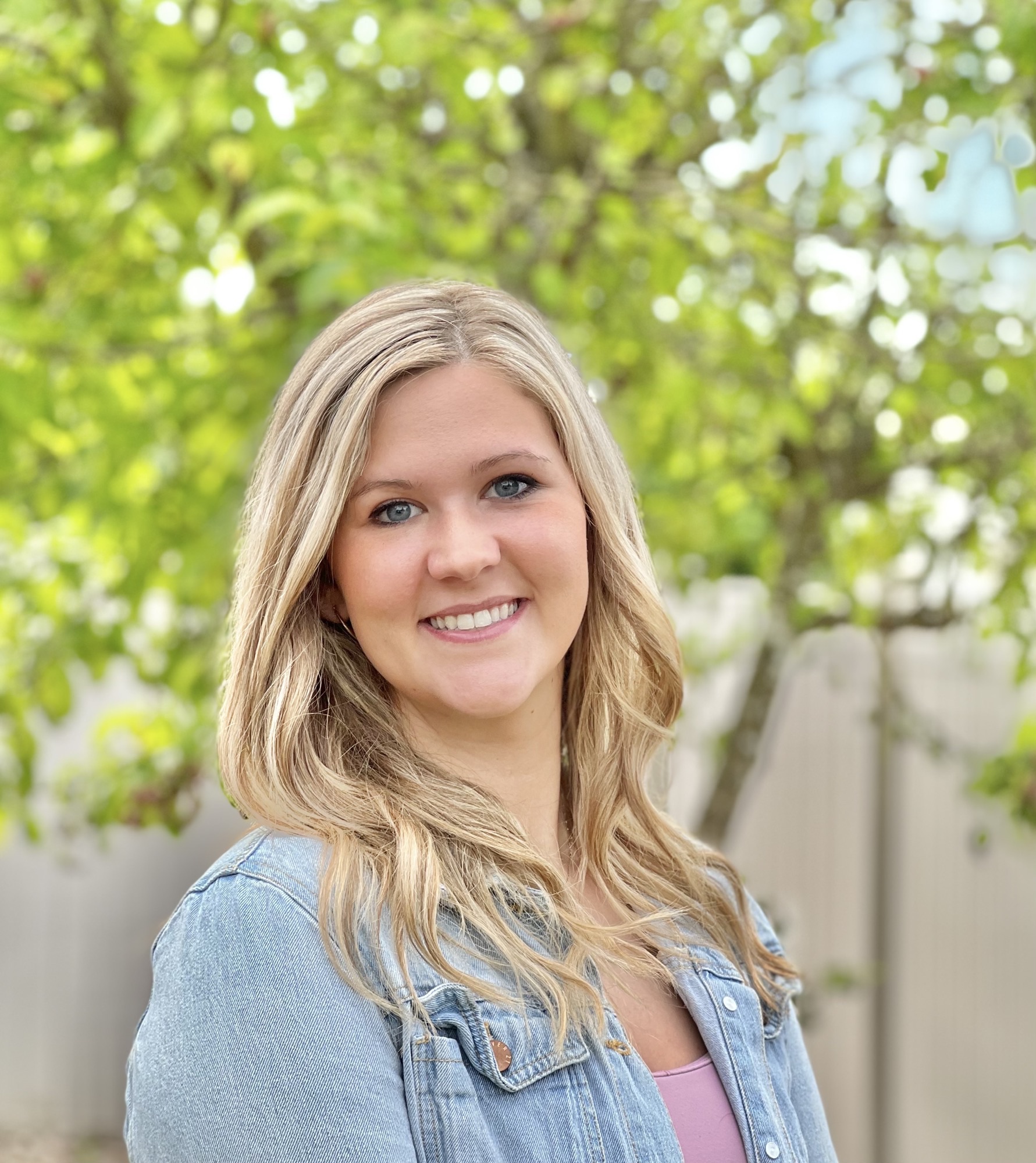 Meet the Staff – Hosanna